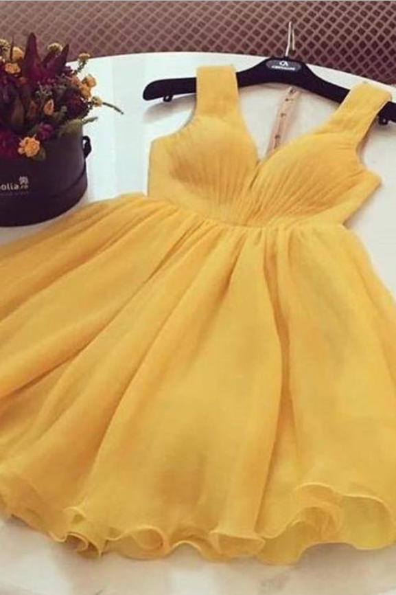 Sassy Wedding Yellow V-neck Short Homecoming Dresses Graduation Dress ...
